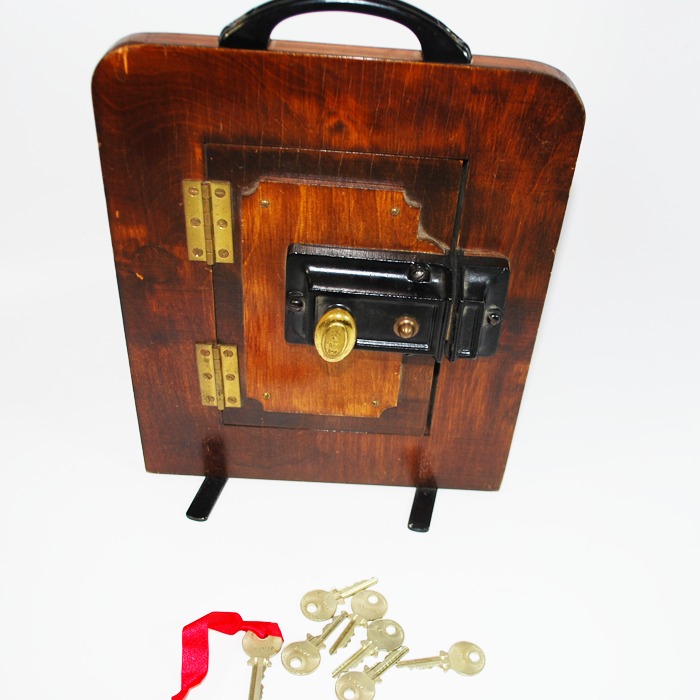 Harry Stanley Door Lock Circa 1955: scarce | Magic Collectibles
