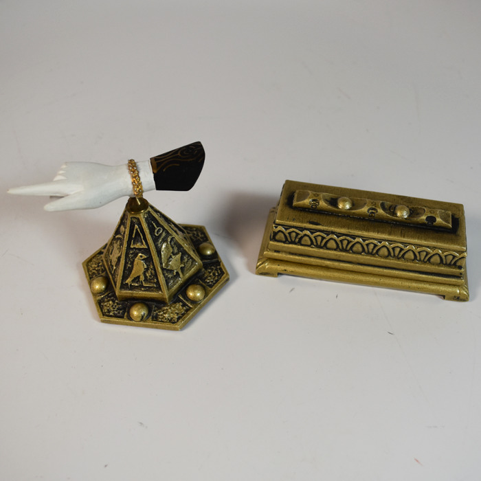 Hand of Cleopatra: original Ace Place Magic | Magic Collectibles