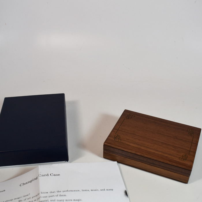 Mikame Changing Card Case: locking | Magic Collectibles