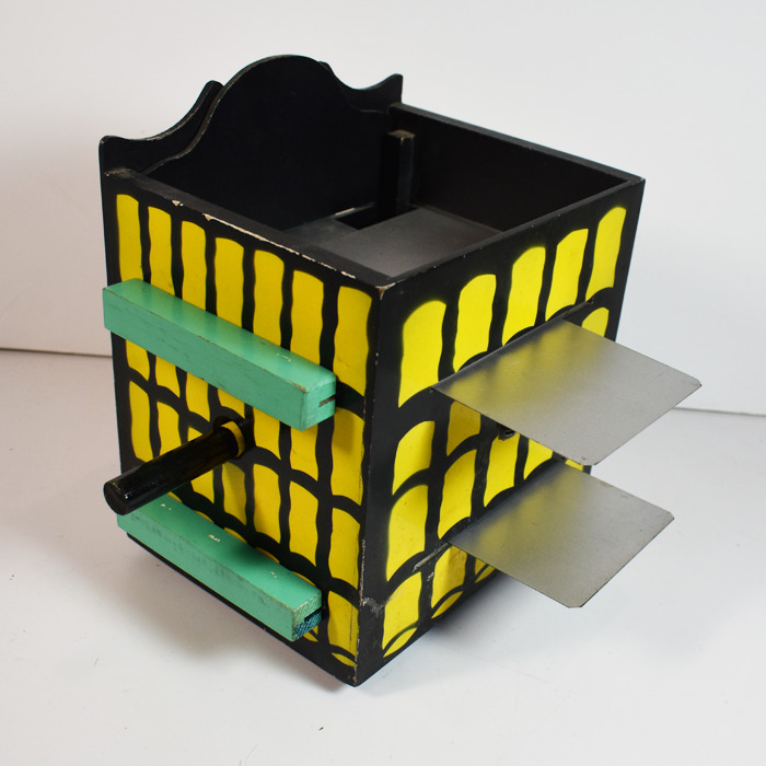 Grants Bamboo Chest and Glass: UF Grant/Mak Magic | Magic Collectibles