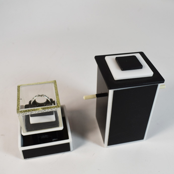 Ring Escape Vienna Magic | Magic Collectibles