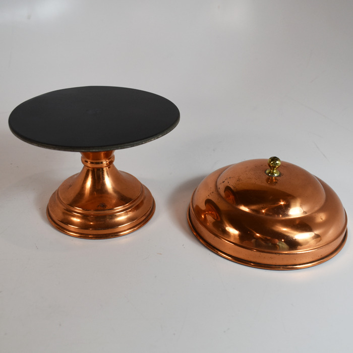 P&L Card Tripod and Chick Pan | Magic Collectibles
