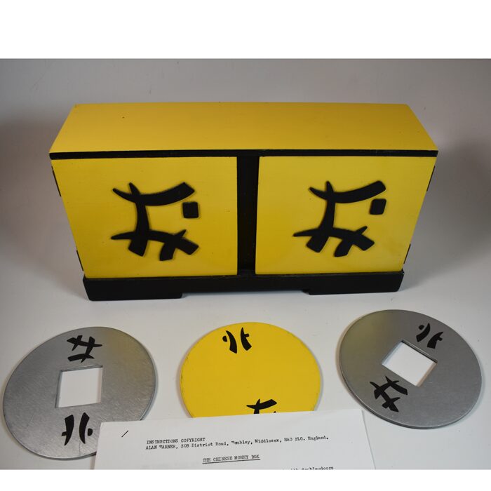 Chinese Coin Money Box from Alan Warner | Magic Collectibles